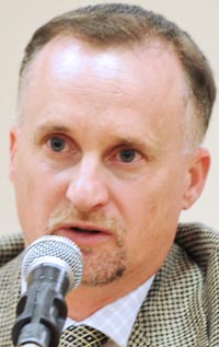 Andrew Brenner makes it a race in Wellesley’s Ward 3