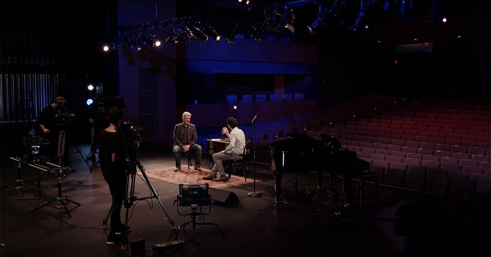 Drayton returns to digital format with new behind-the-scenes series