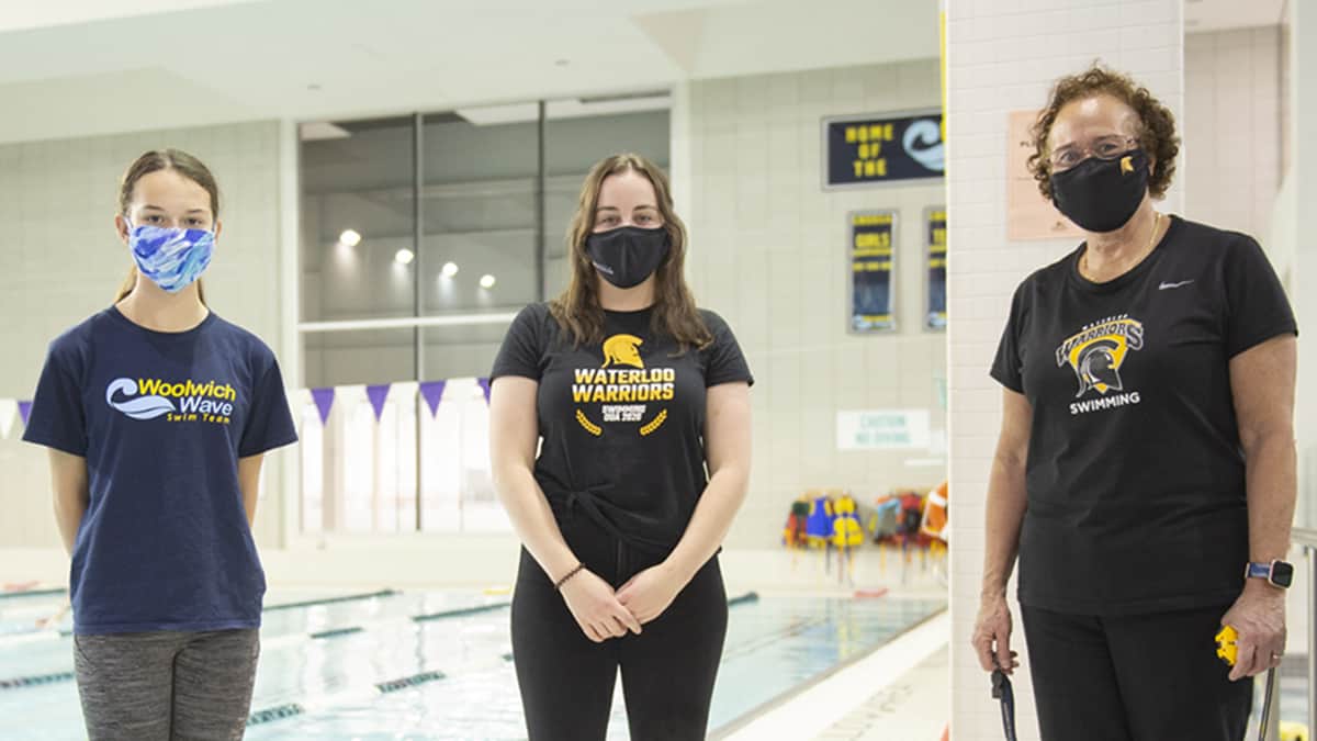 Moms and daughters take the plunge